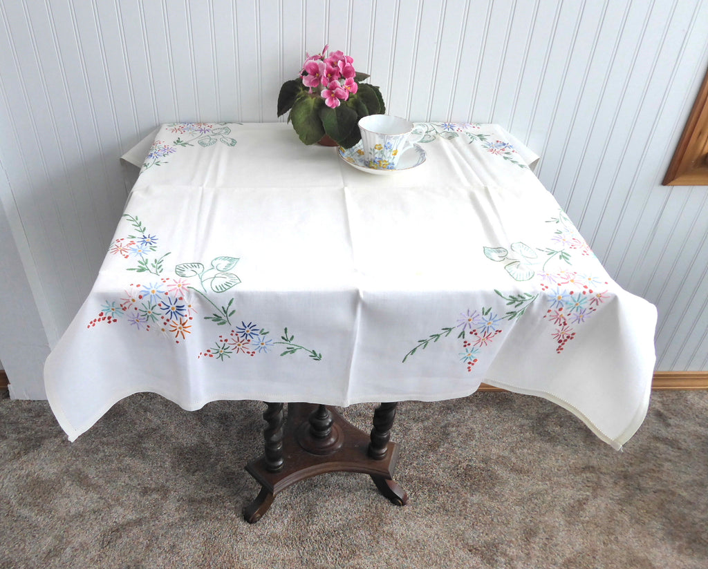 Tea Cloth Tablecloth England Floral Embroidered Linen 32X34 Inch Bridg ...