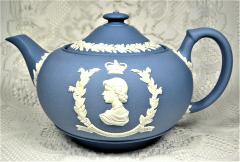 Teapot Queen Elizabeth II Coronation Wedgwood Blue Jasper 1953 Royal M – Antiques And Teacups