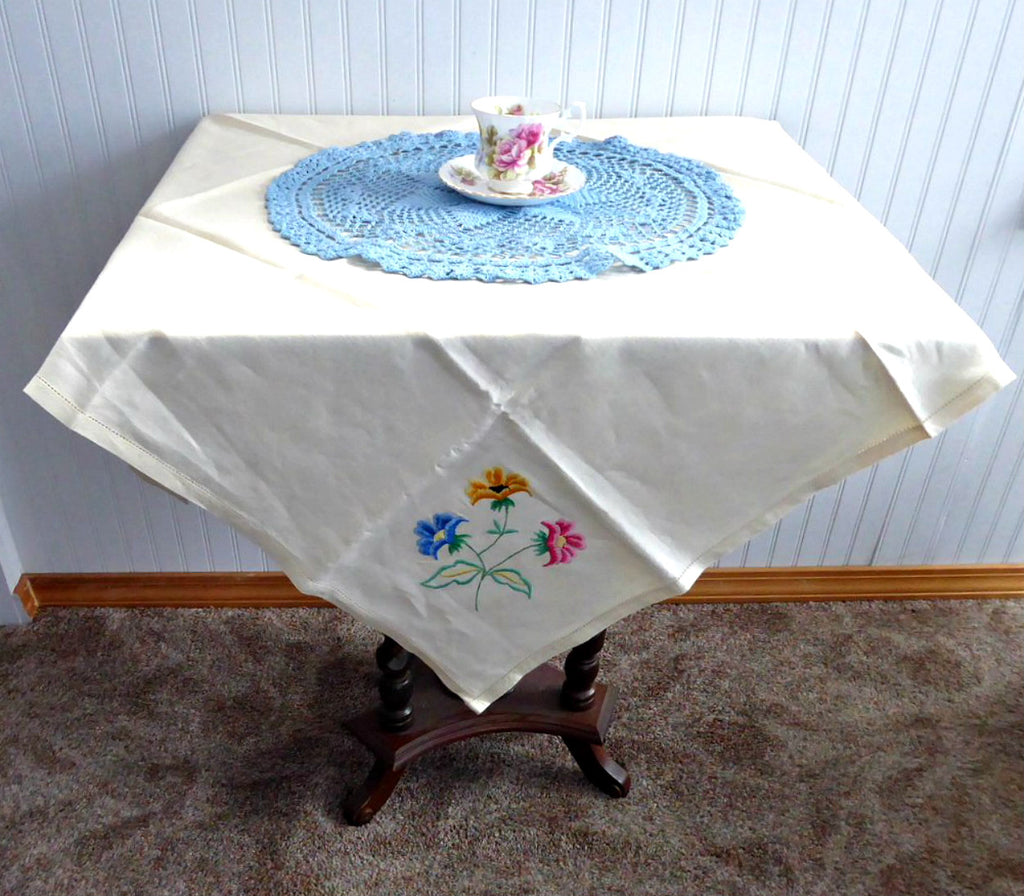 Flower Embroidered Tablecloth 32 Inches Square 1960s Tea Cloth Bridge ...