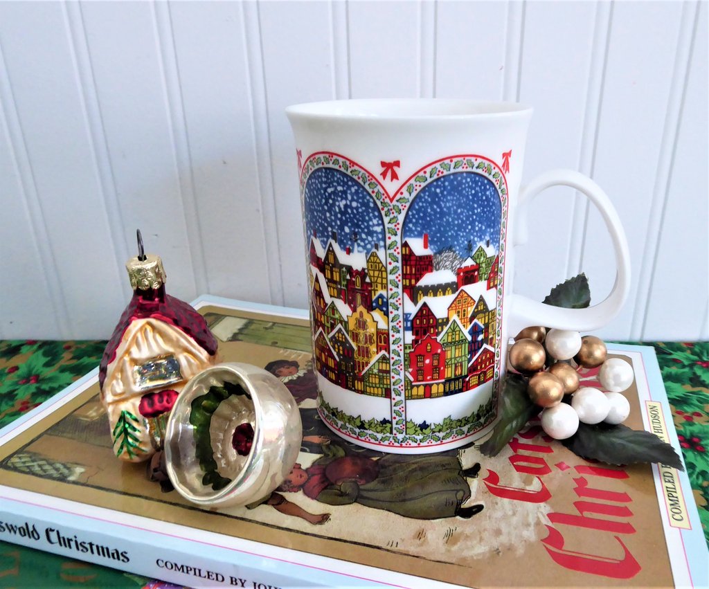 Dunoon Christmas Mug Sue Scullard Snowy English Village Bone China ...