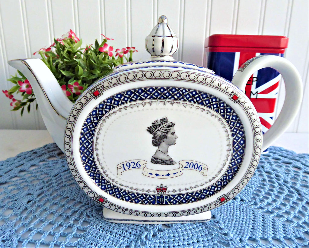 Sadler Teapot Queen Elizabeth 80th Birthday 2006 Boxed Blue White Plat ...